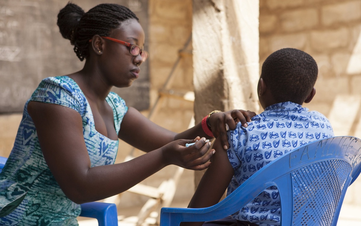 How auto-disable syringes and other vaccine delivery innovations ensure ...